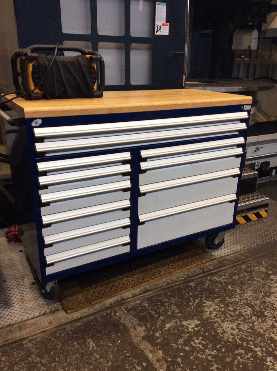 Rousseau Metal Cabinets, Tool Boxes & Workbenches - KACO Warehouse